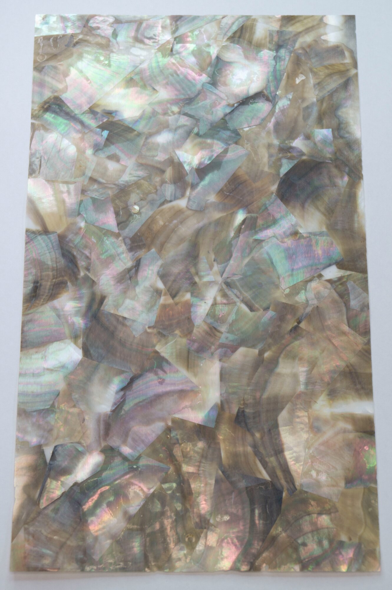 Натуральный перламутр Л025, лист 240*140*0.2 мм