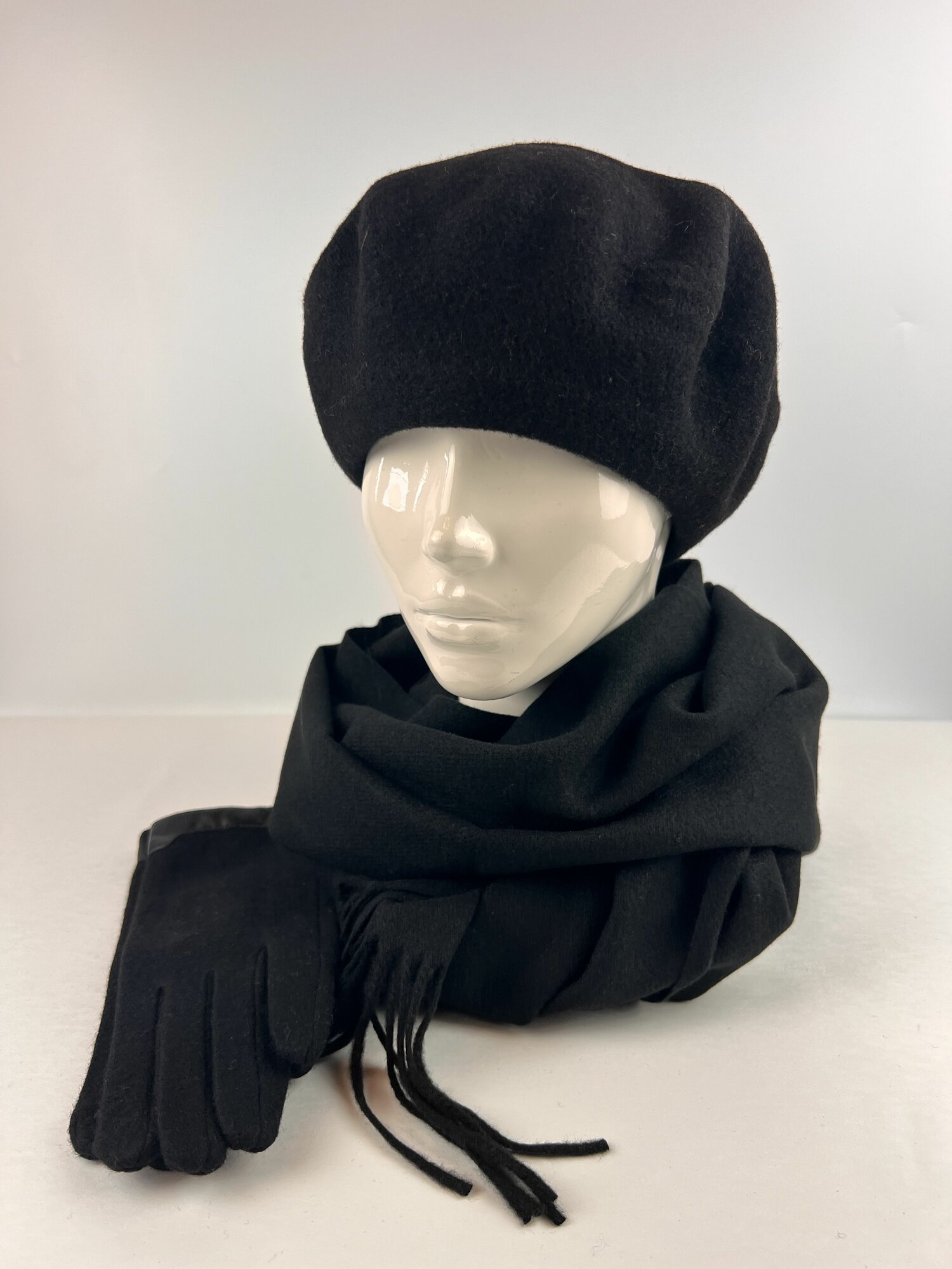 Комплект с головным убором для женщин