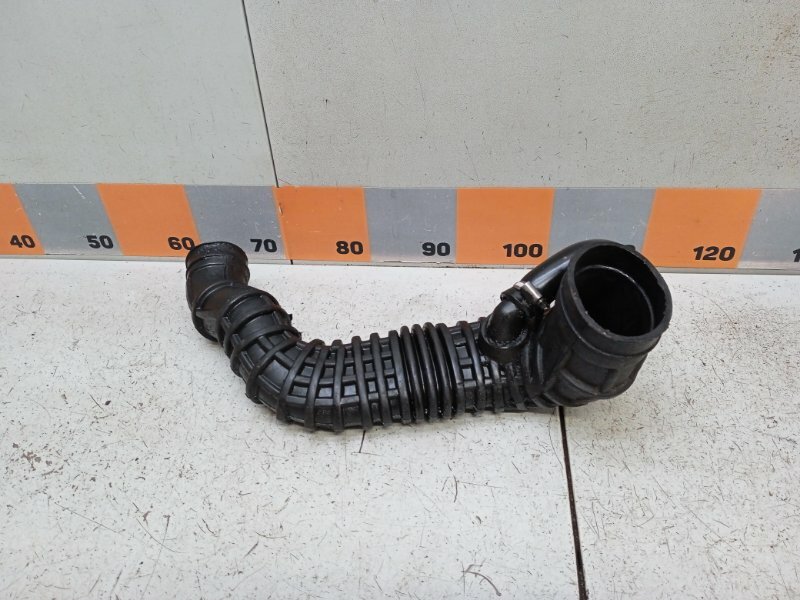 Б/У 2.5 дизель, Опель Омега Б Патрубок воздушного фильтра Opel Omega 1996 B 262242 OPEL арт. 90448467