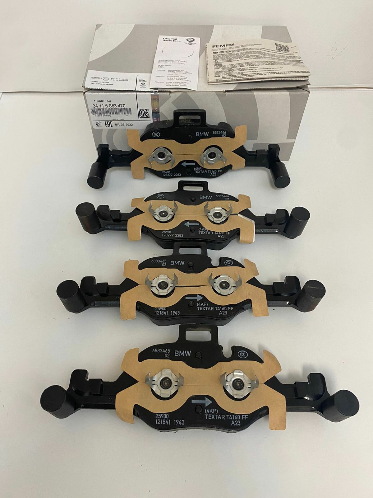 Колодки тормозные передние BMW /БМВ G30/G11/G12 34116883470