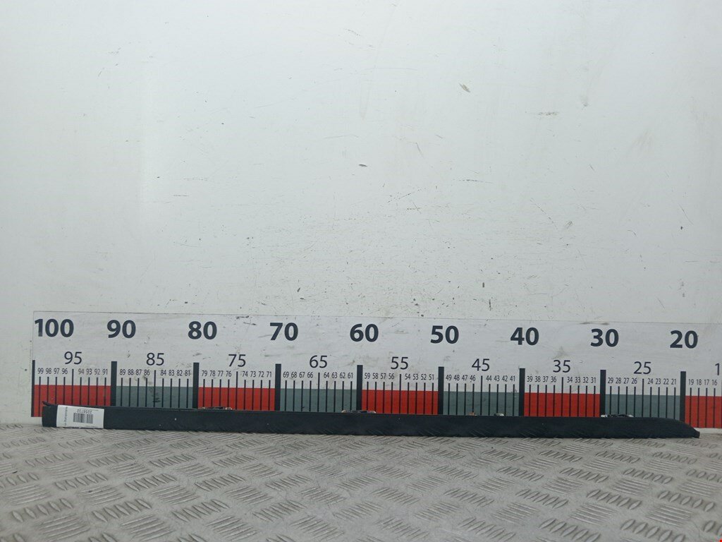 Накладка (молдинг) лобового стекла BMW 5-Series (E60/E61) 51317045448 арт. 2258732