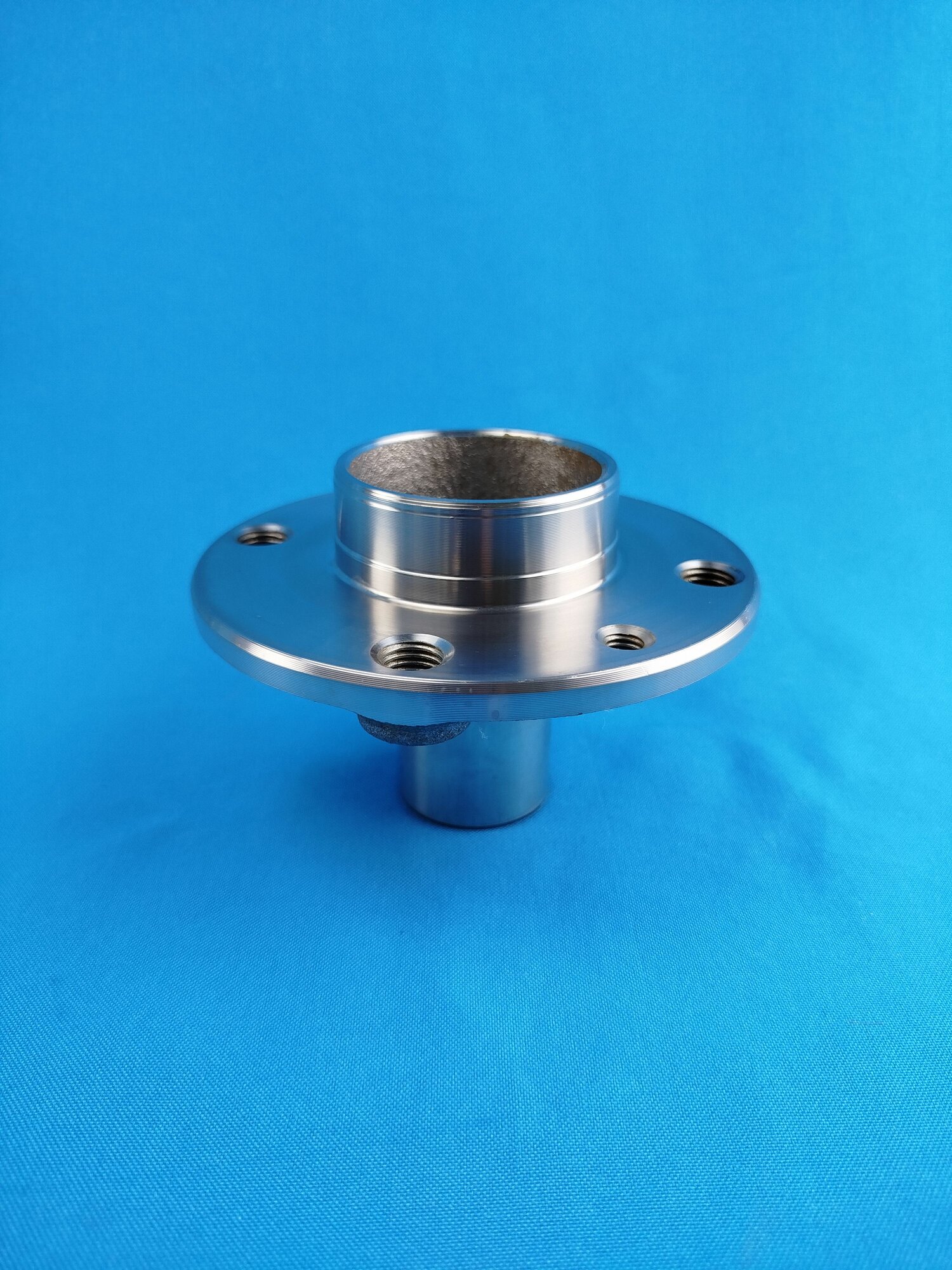 Ступица переднего колеса "ВАЗ" для автомобилей Веста, X-Ray без подшипника