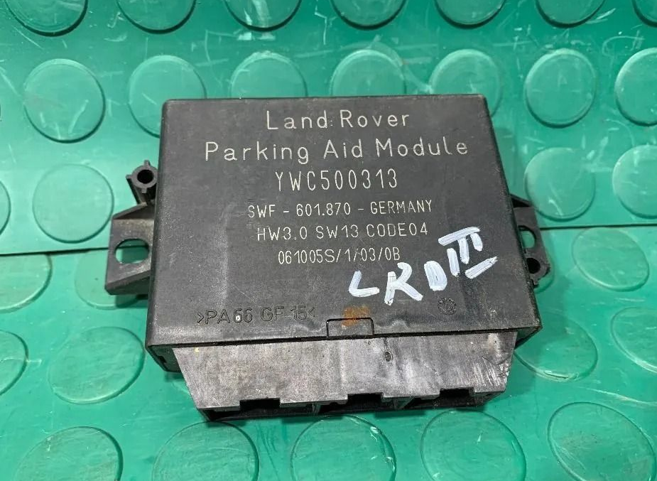 Блок управления парктрониками Land Rover Discovery III (2004—2009) YWC500313