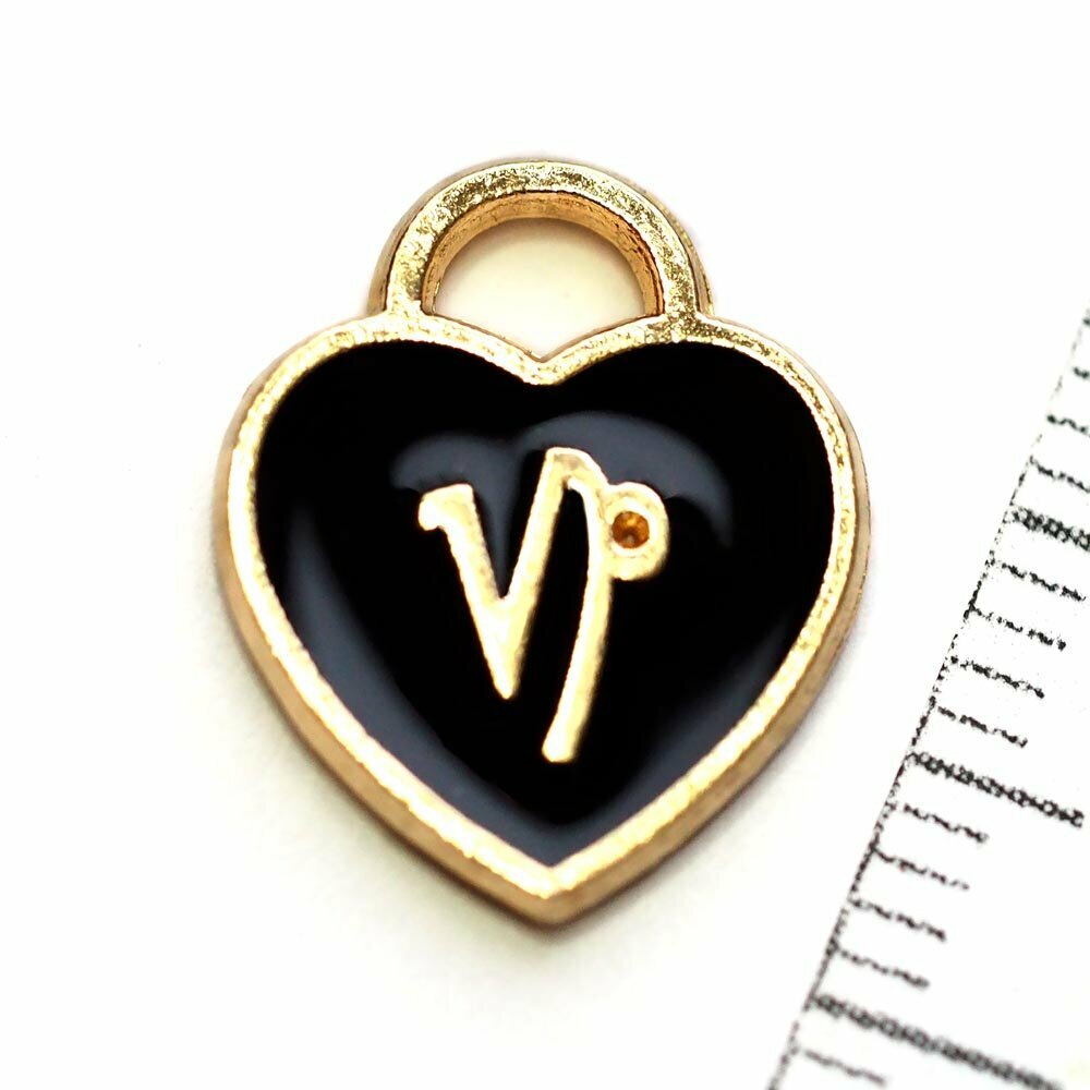 Фурнитура для бижутерии Подвеска Сердце со знаком зодиака Козерог с черной эмалью 0011104 золотой цвет 14x12х1.5 мм, цена за 2 шт.