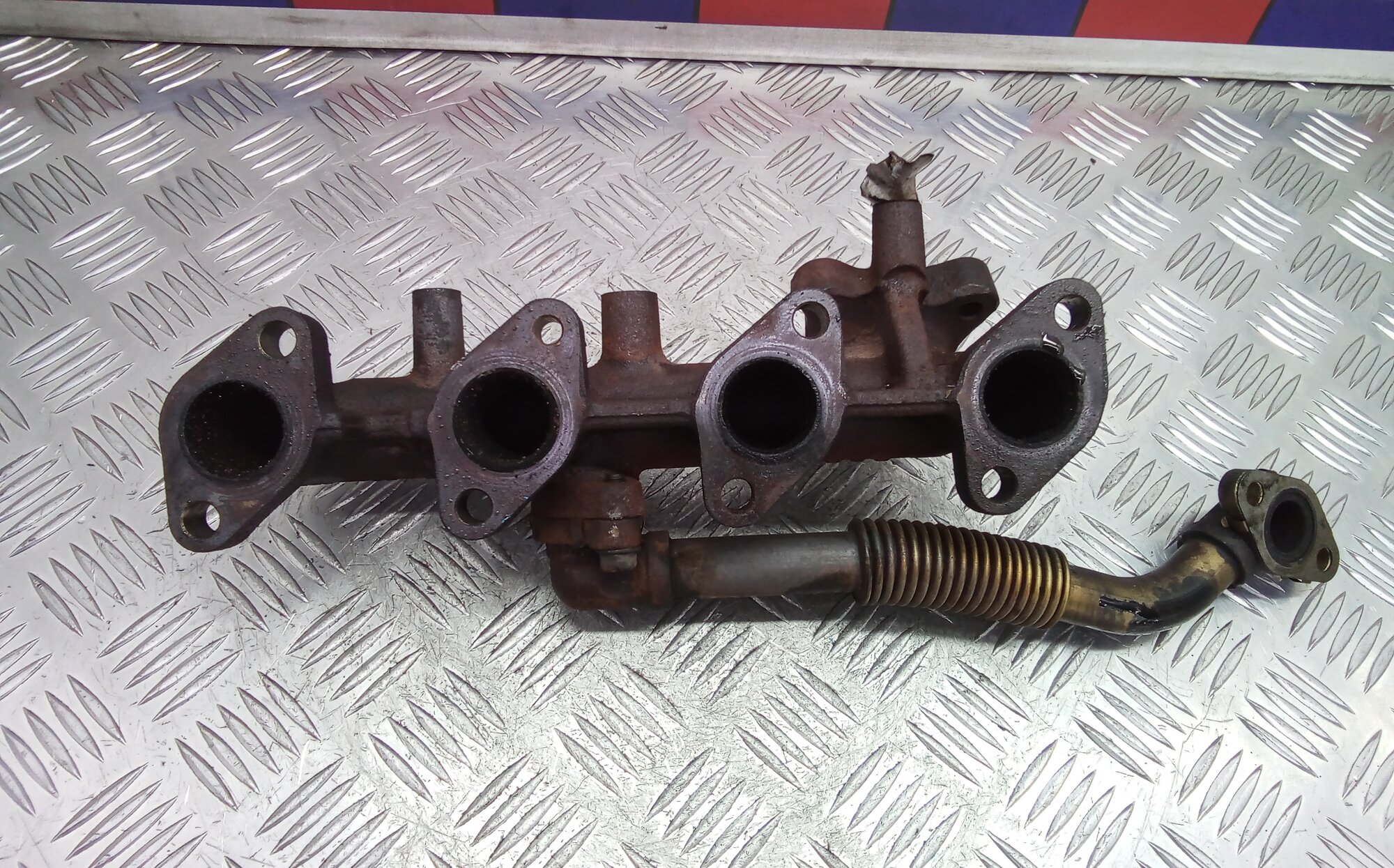 Выпускной коллектор дизельный HYUNDAI I40