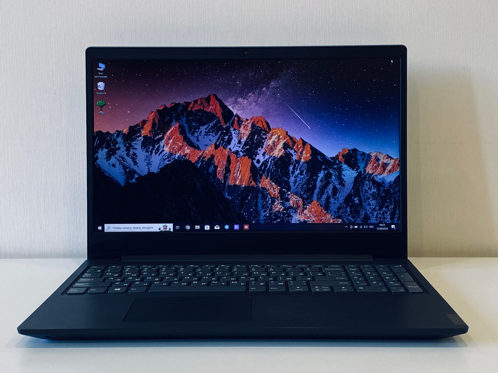 15.6" Ноутбук Lenovo s145-15ast, AMD A6-9225, RAM 8 ГБ DDR4, SSD 256 ГБ, AMD Radeon 4 – 1ГБ, HD 1366*768, Windows 10