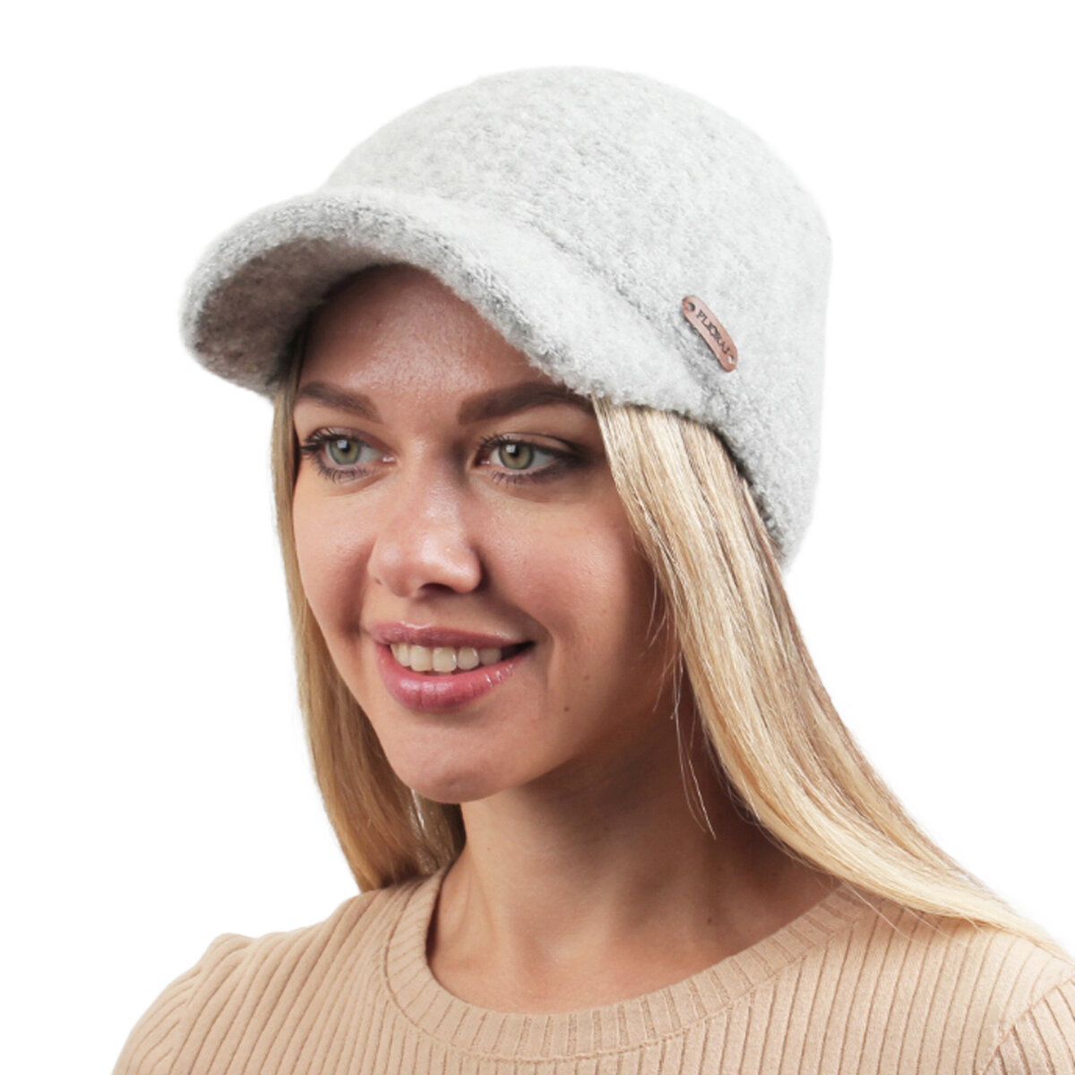 Кепка для женщин