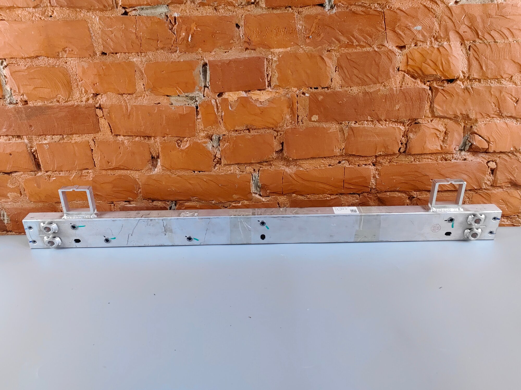 Li Auto Усилитель переднего бампера верхний Li L8 L9