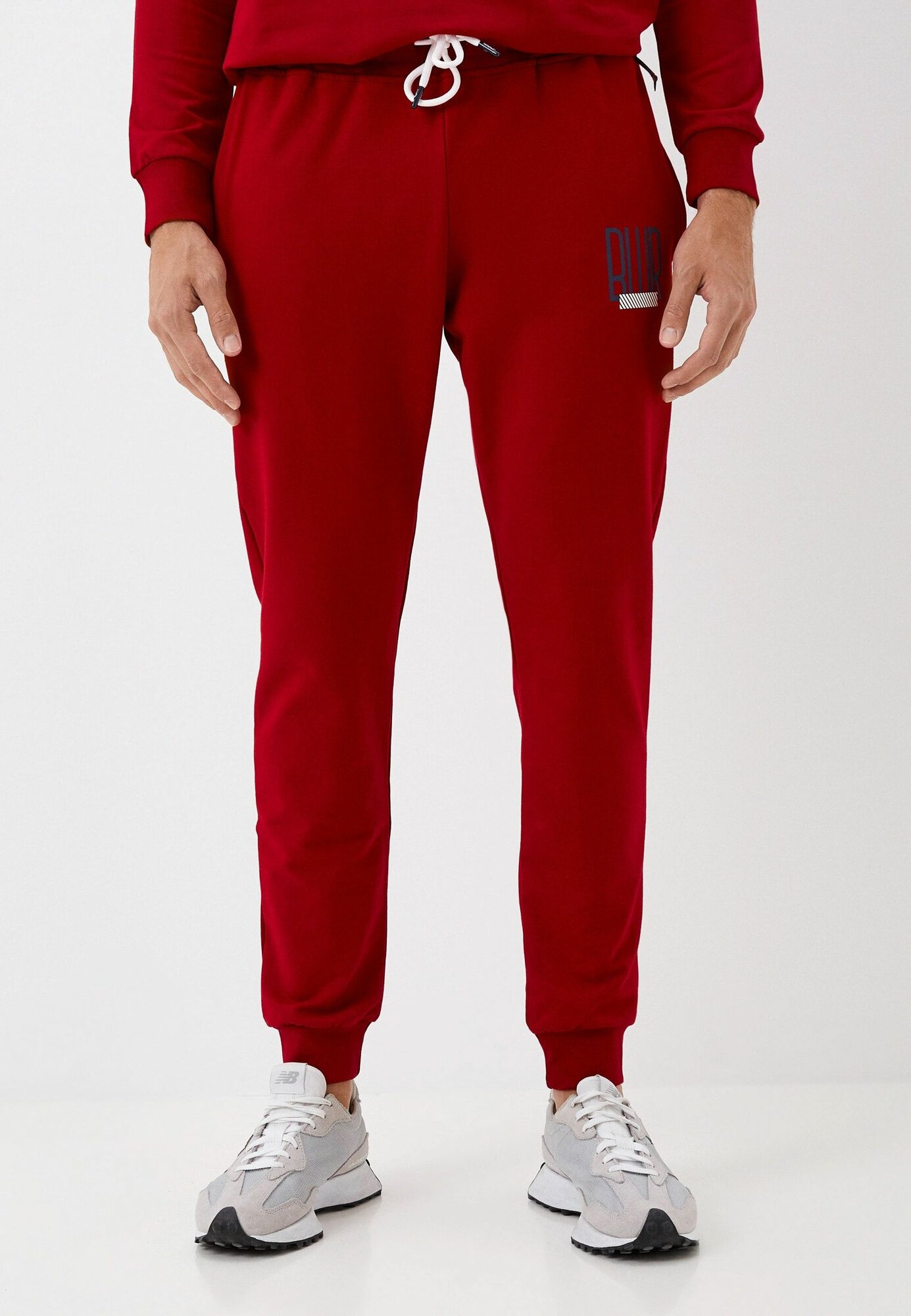 Брюки спортивные