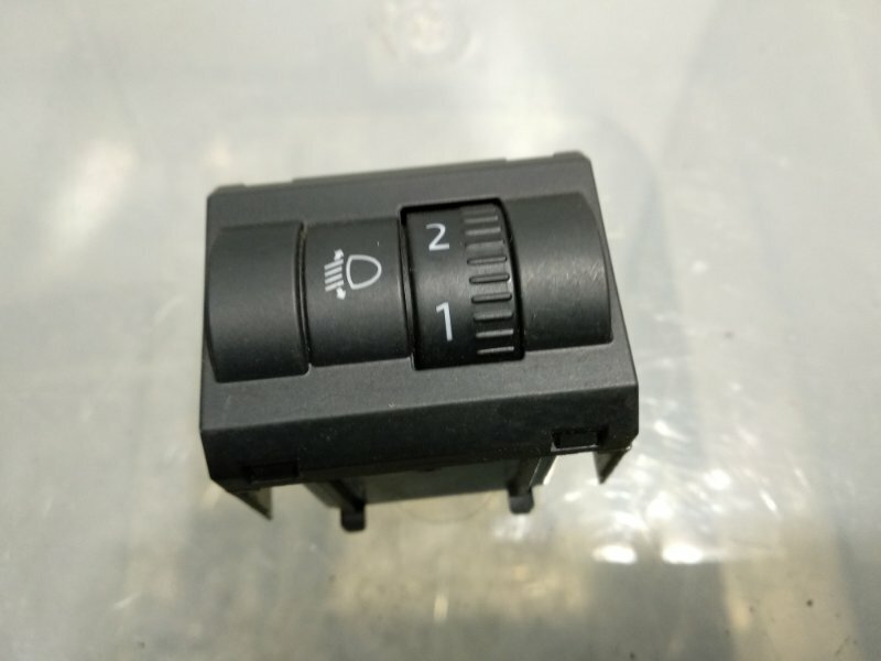 Б/У Корректор фар Skoda Rapid 2013-б/у , Шкода Рапид Корректор фар Skoda Rapid 2012-2017 NH 6705 VAG арт. 5JA941333AREH