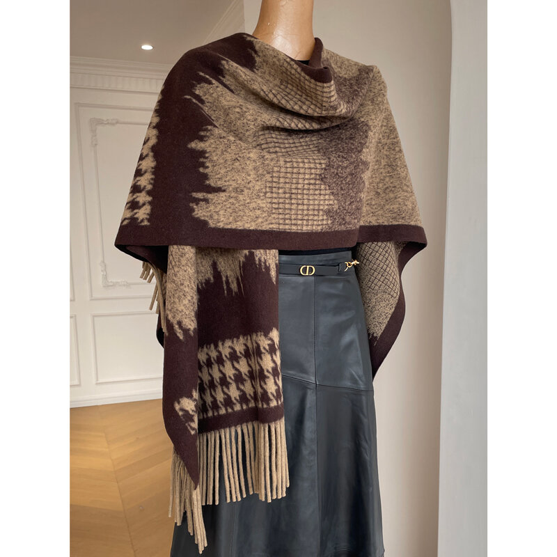 Комплект с шарфом для женщин