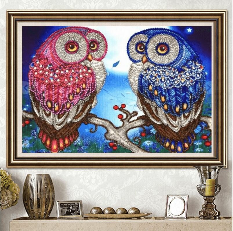 Мозаика без подрамника R8267 "Две совы" размер полотна 30*40, размер выкладки 25*35, частичная выкладка, блестящие стразы