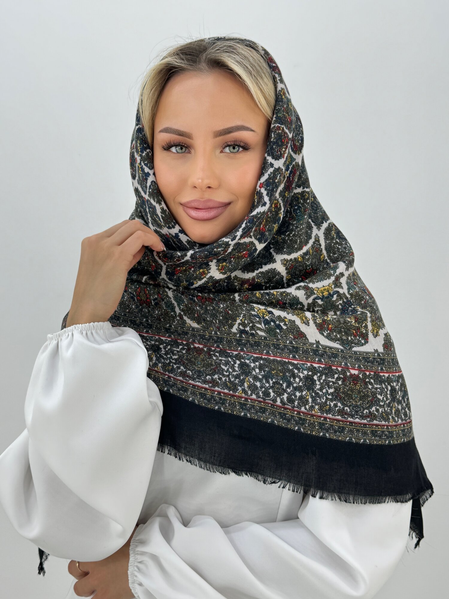 Шаль Базовая коллекция для женщин