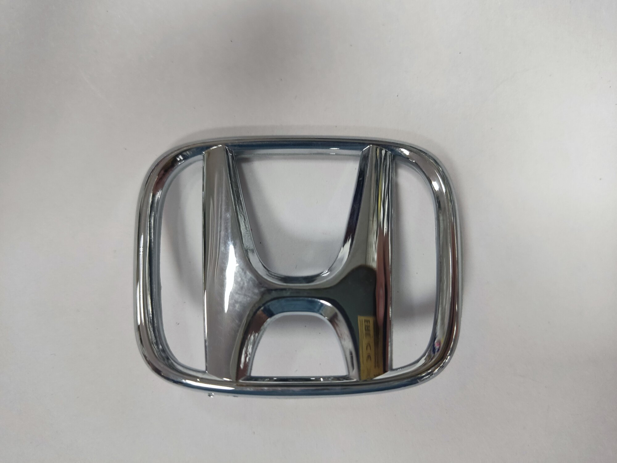 Эмблема Honda, 53мм, хромированная, самоклеящаяся, на скотче
