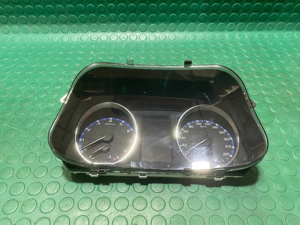 Щиток приборов Toyota RAV4 IV рестайлинг (2015—2019) 838000R320