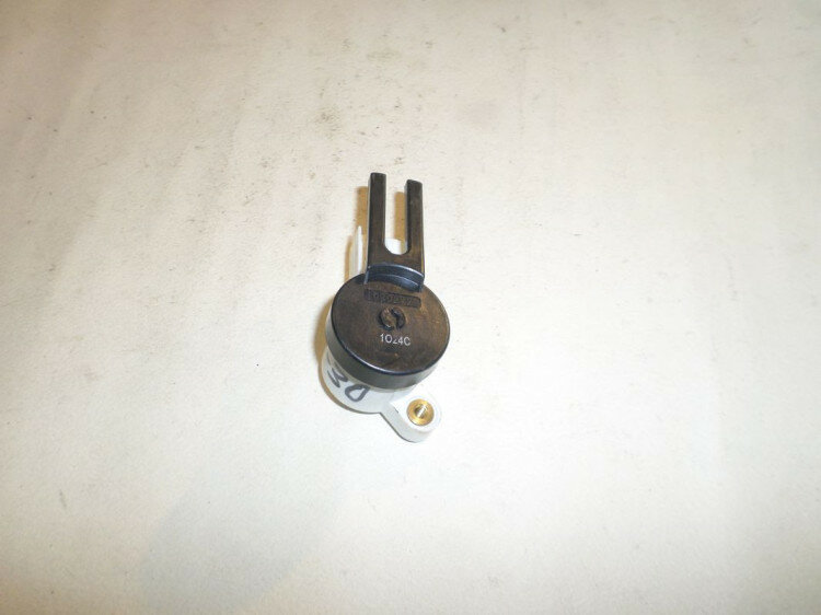 Датчик положения педали сцепления 10302722, 13589103, 13597429 Шевроле Авео Т300 Кобальт S-30