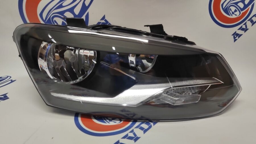 Фара правая Volkswagen Polo sedan/Фольксваген Поло седан (V 2015-2020) H7