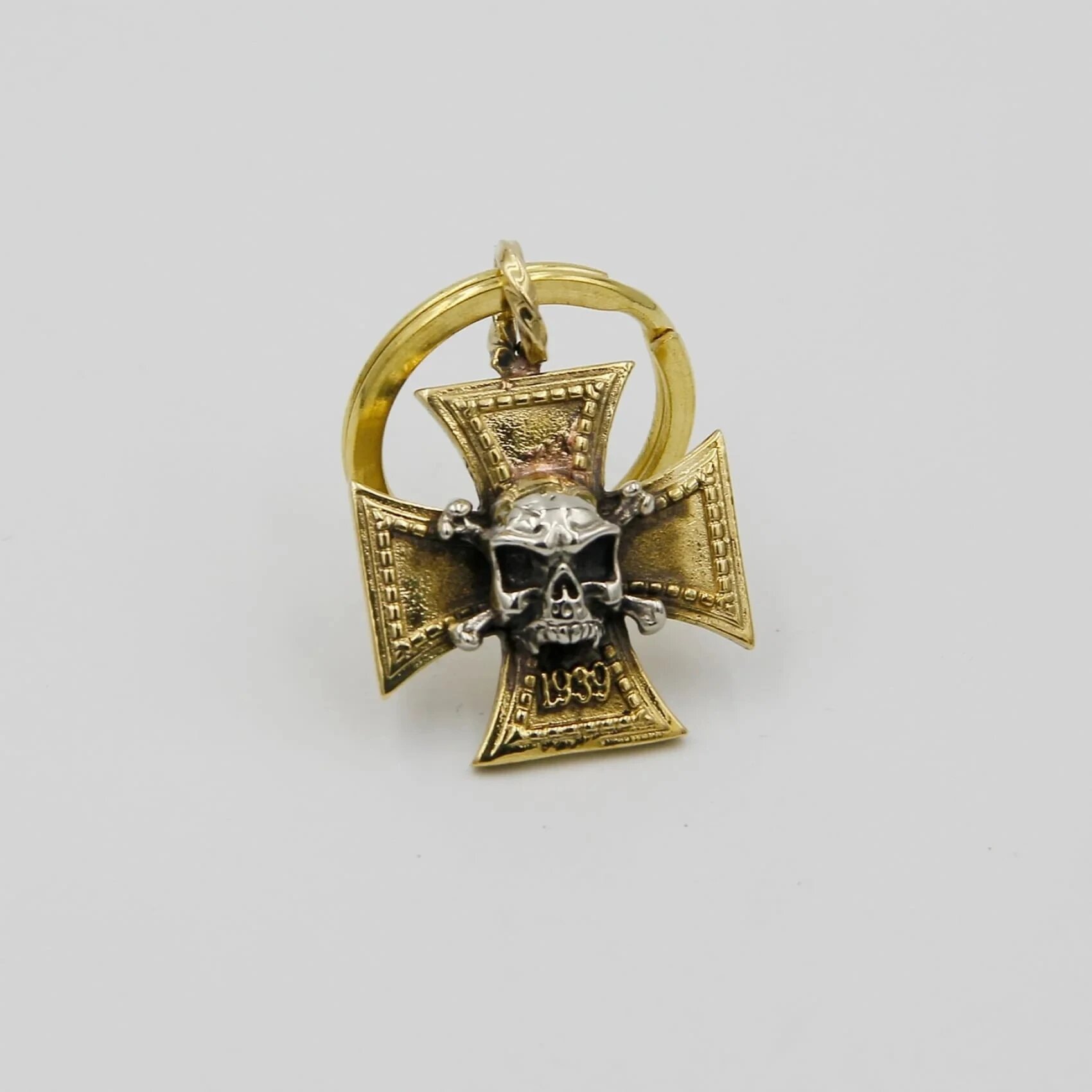 Металлическая подвеска-брелок череп с крестом brass skull