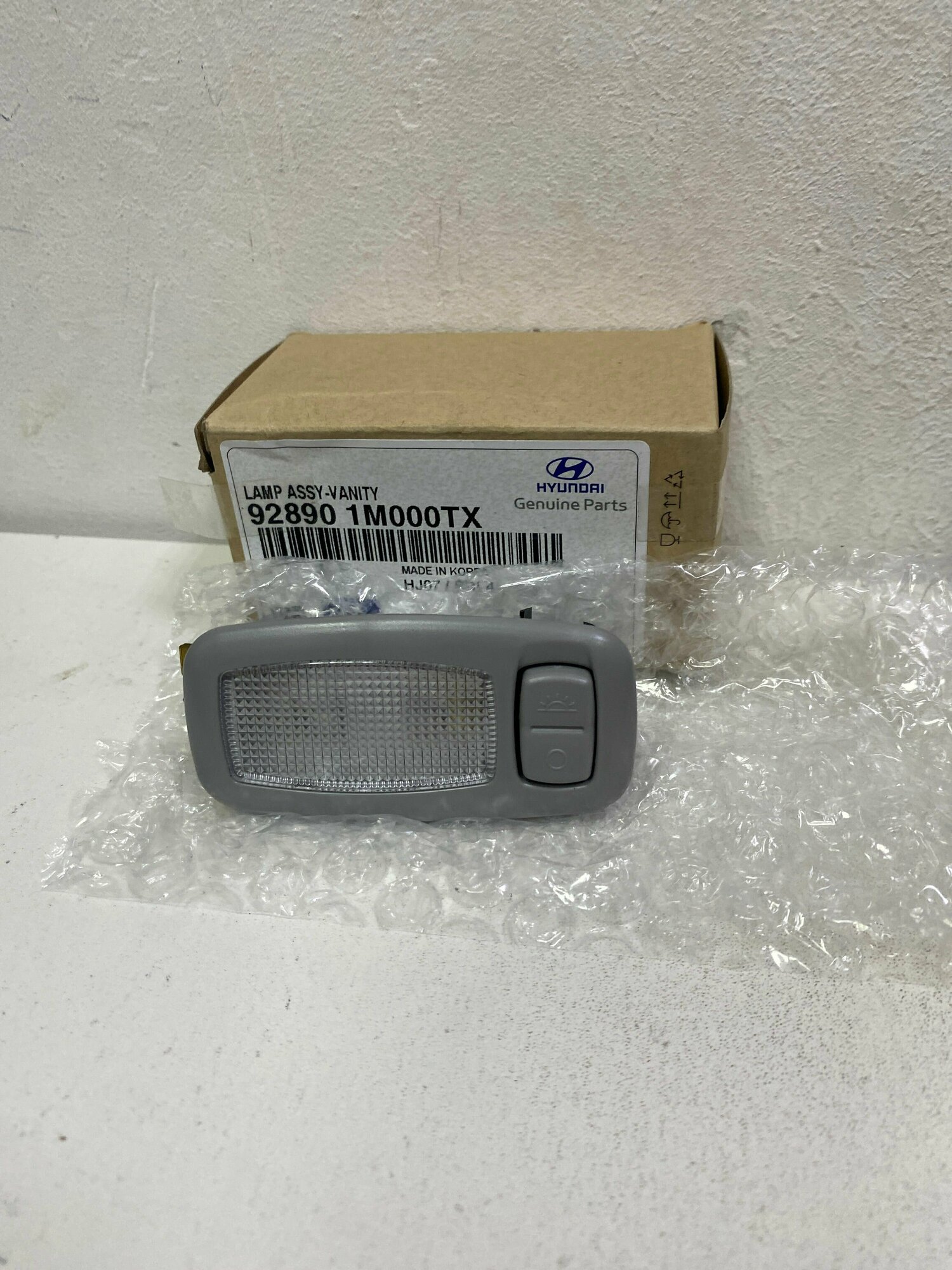 Фонарь подсветки салона оригинал Hyundai арт. 928901M000TX