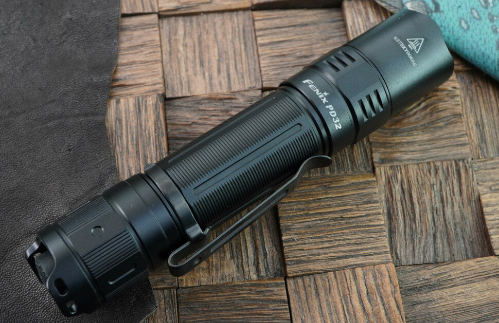 Тактический фонарь Fenix PD32 V 2.0