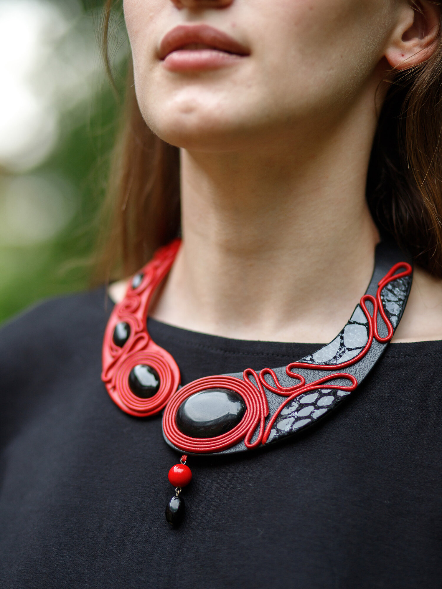 Колье, агат, кожа, говлит