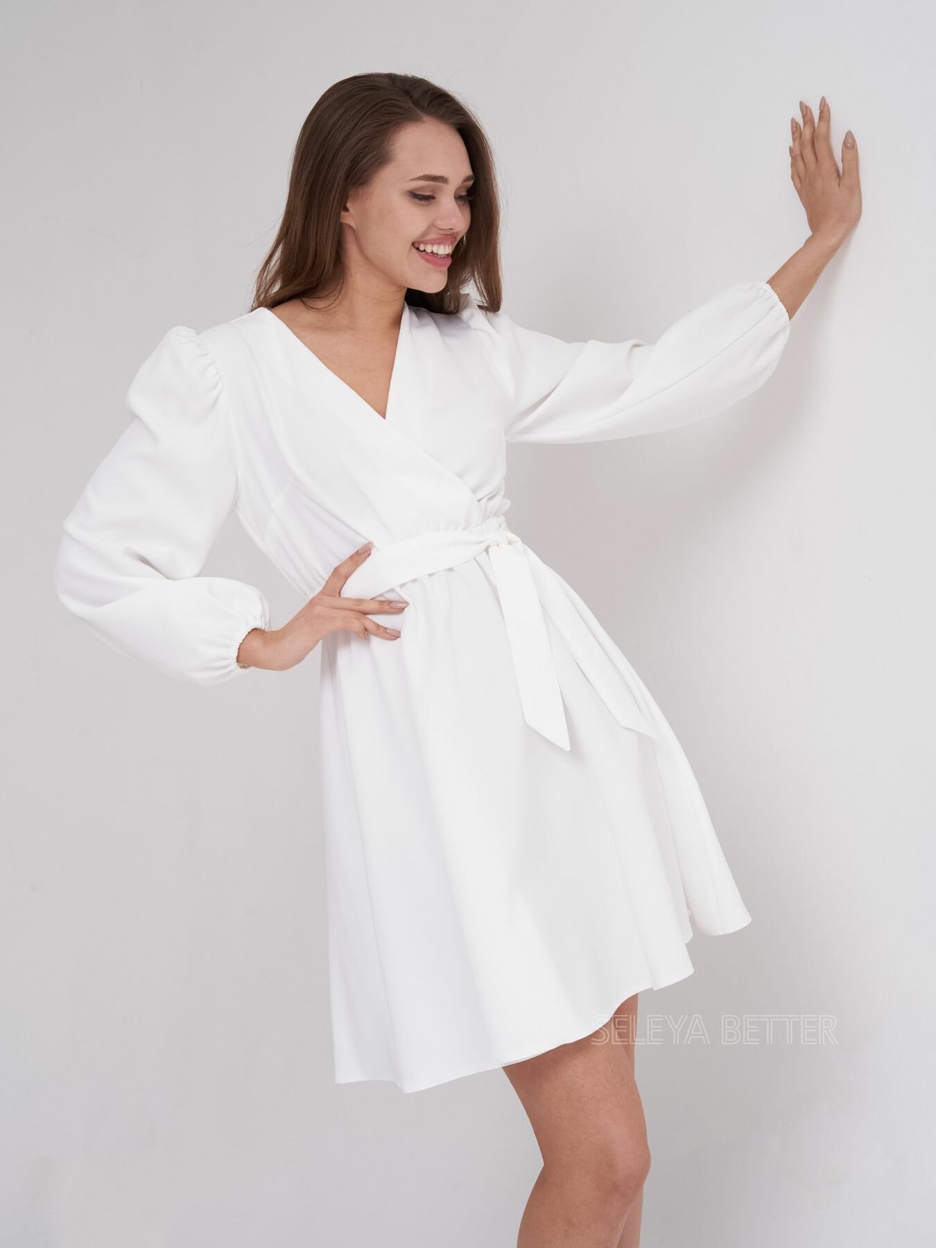 Платье женское SELEYA BETTER белое, размер 46