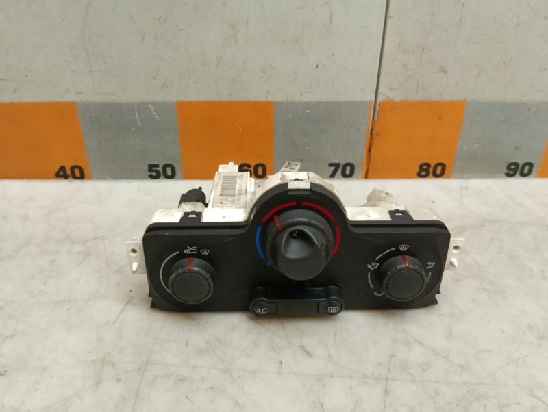 Б/У печкой, Рено Меган 2 Блок управления отопителем Renault Megane 2006 2 320808 RENAULT арт. 7701064234