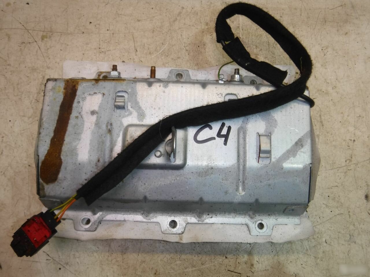 Подушка безопасности пассажирская (в торпедо) Citroen C4 I (2004—2014) 9682165080