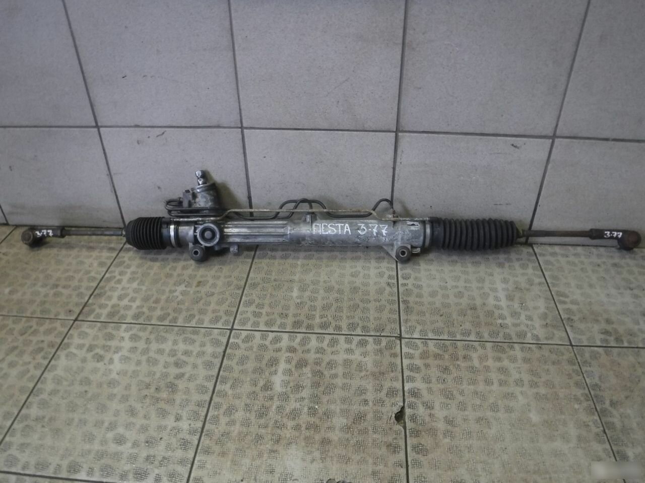 Рейка рулевая Ford Fiesta Mk4 (1995—1999) 96fb3550r09