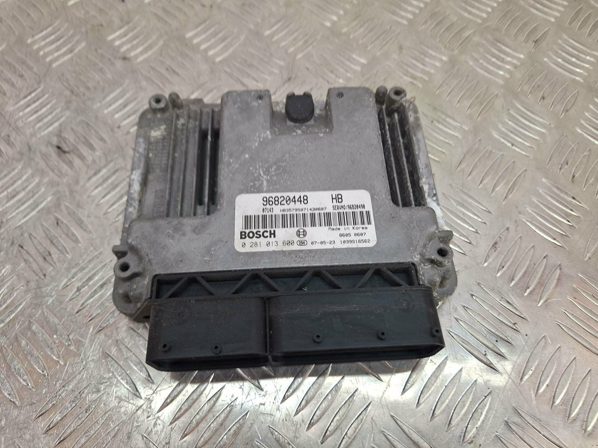 Блок управления двигателем Chevrolet Nubira 2007 96820490