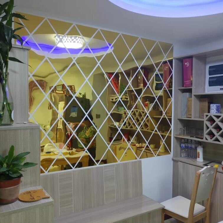 Зеркальная плитка самоклеющаяся / Зеркальные наклейки для интерьера / Настенный декор, Ромбы100*100mm