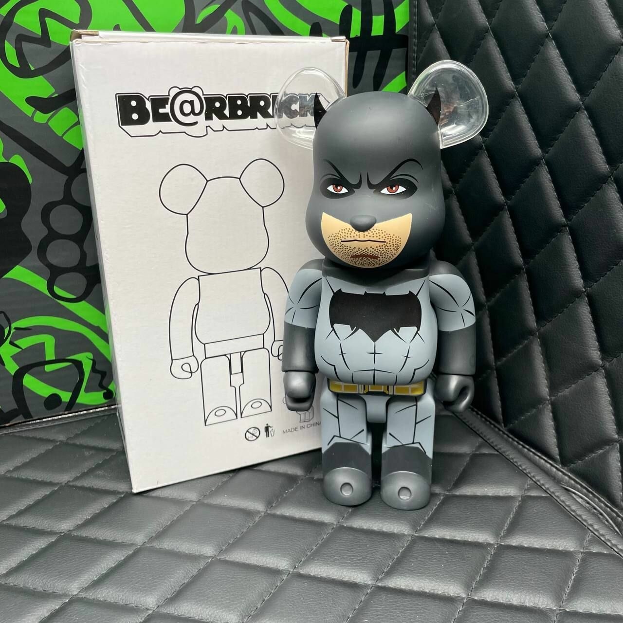 Игрушка Bearbrick Batman 28см -enj
