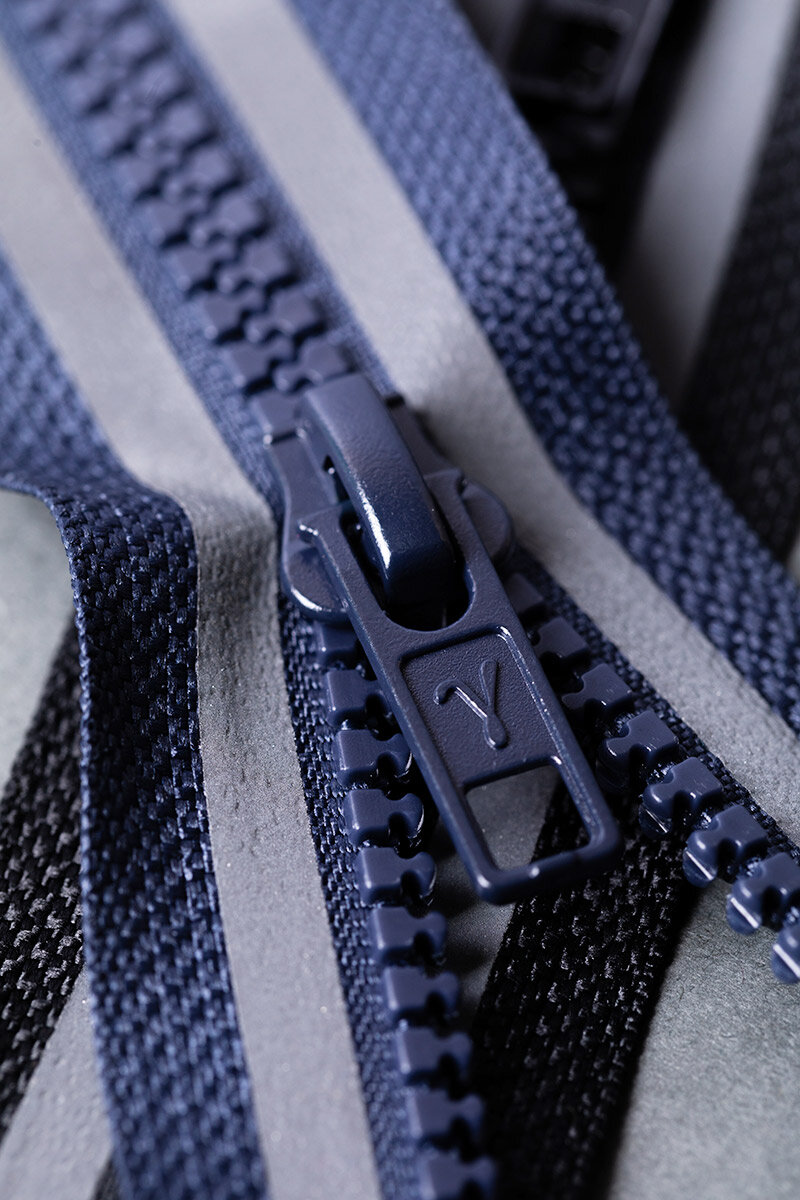 GAMMA G3051S-GF79 Молния Трактор со светоотр. полосой 75 см Тип 5 разъёмная однозамковая цвет черный №310