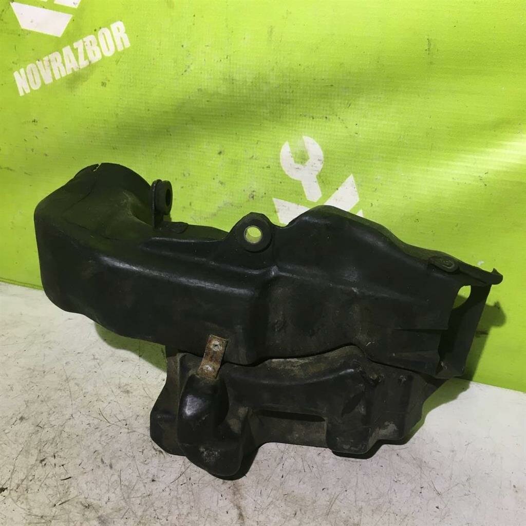 Воздухозаборник (внутри) Mitsubishi RVR N23W