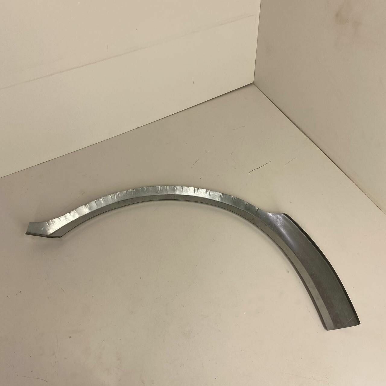 Арка задняя левая Audi A80 B4 , для автомобиля Ауди А80 Б4 , арки для автомобиля