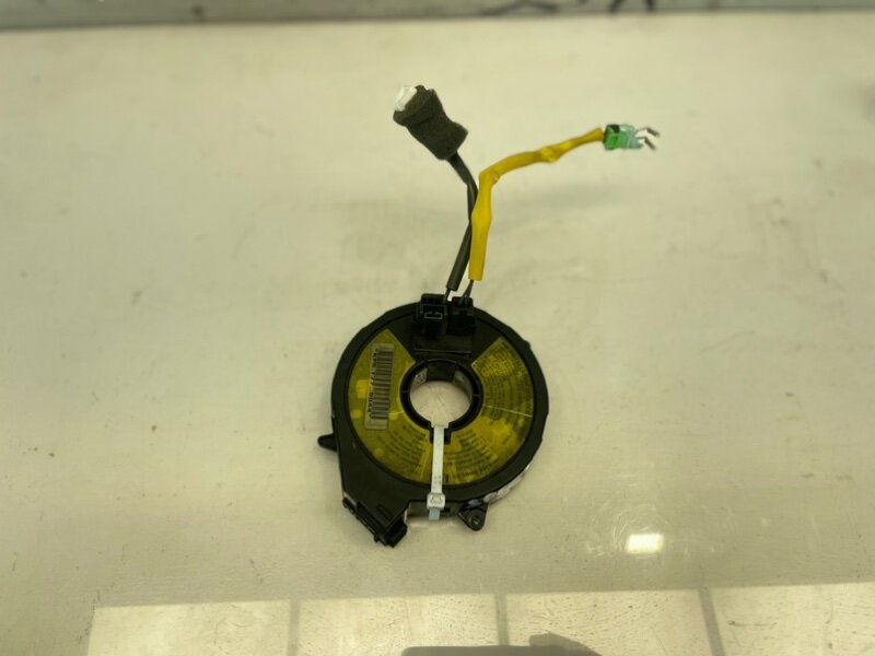 Б/У кольцо SRS Kia Spectra 2007 SD S6D nсломана фишка видно на фото 45239 Hyundai-KIA арт. 0K2DJ66126, 0K2DK66126