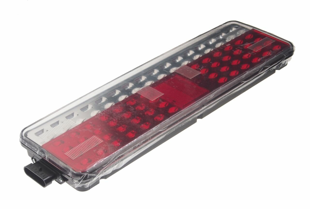 Фонарь задний КАМАЗ-5490, МАЗ левый светодиодный с разъемом сбоку формула света