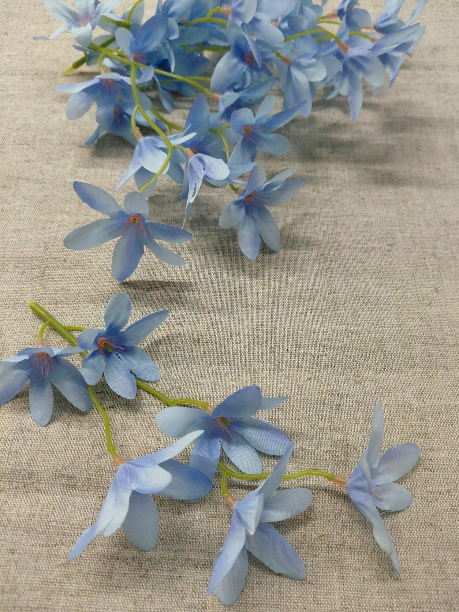 Цветущие искуственные веточки для декора и поделок длина 18см 7шт