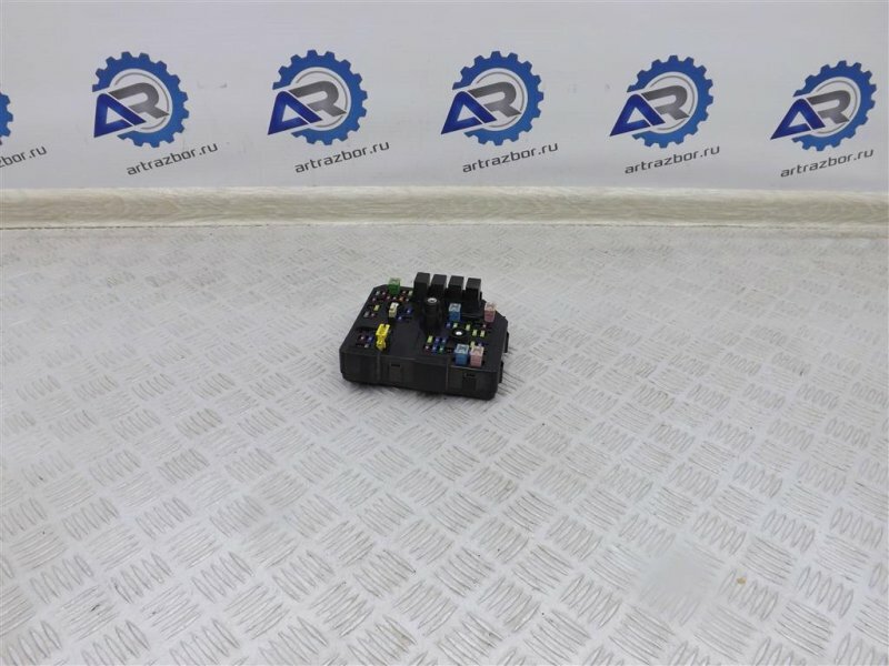 Б/У Блок предохранителей Chevrolet Captiva 1 С140 / Шевроле Каптива 1 С140 2.4 LE5 167Л.С 2012