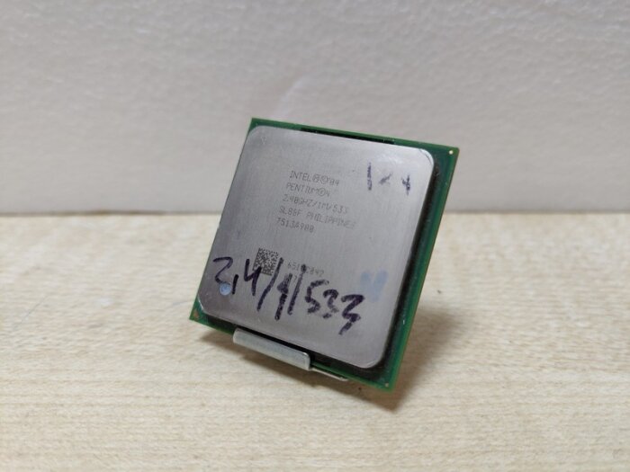 Процессор 478 P4 2.40 1M 533 SL88F