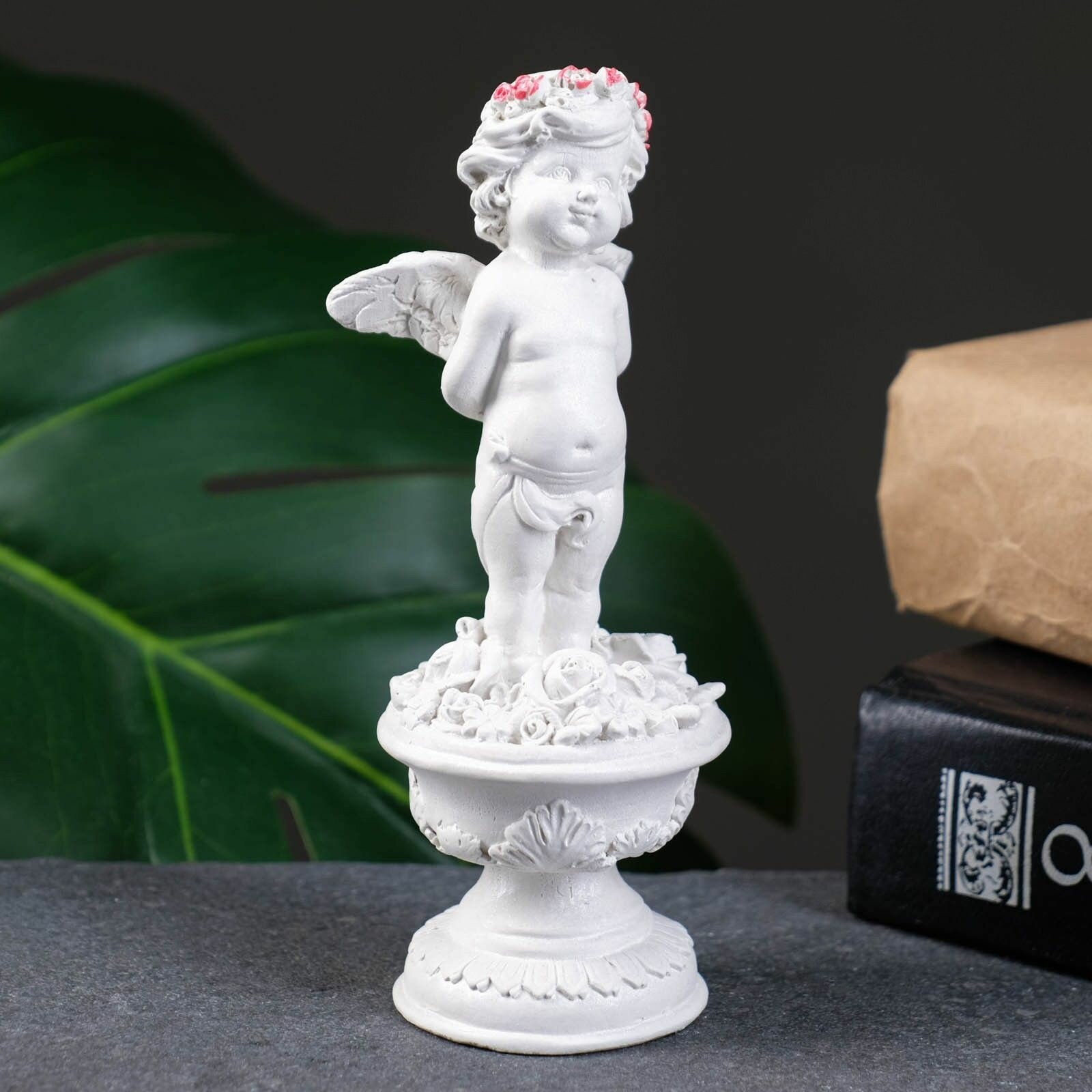 Фигурка гипс Ангел на пьедестале , перламутр, 14 6 6 см