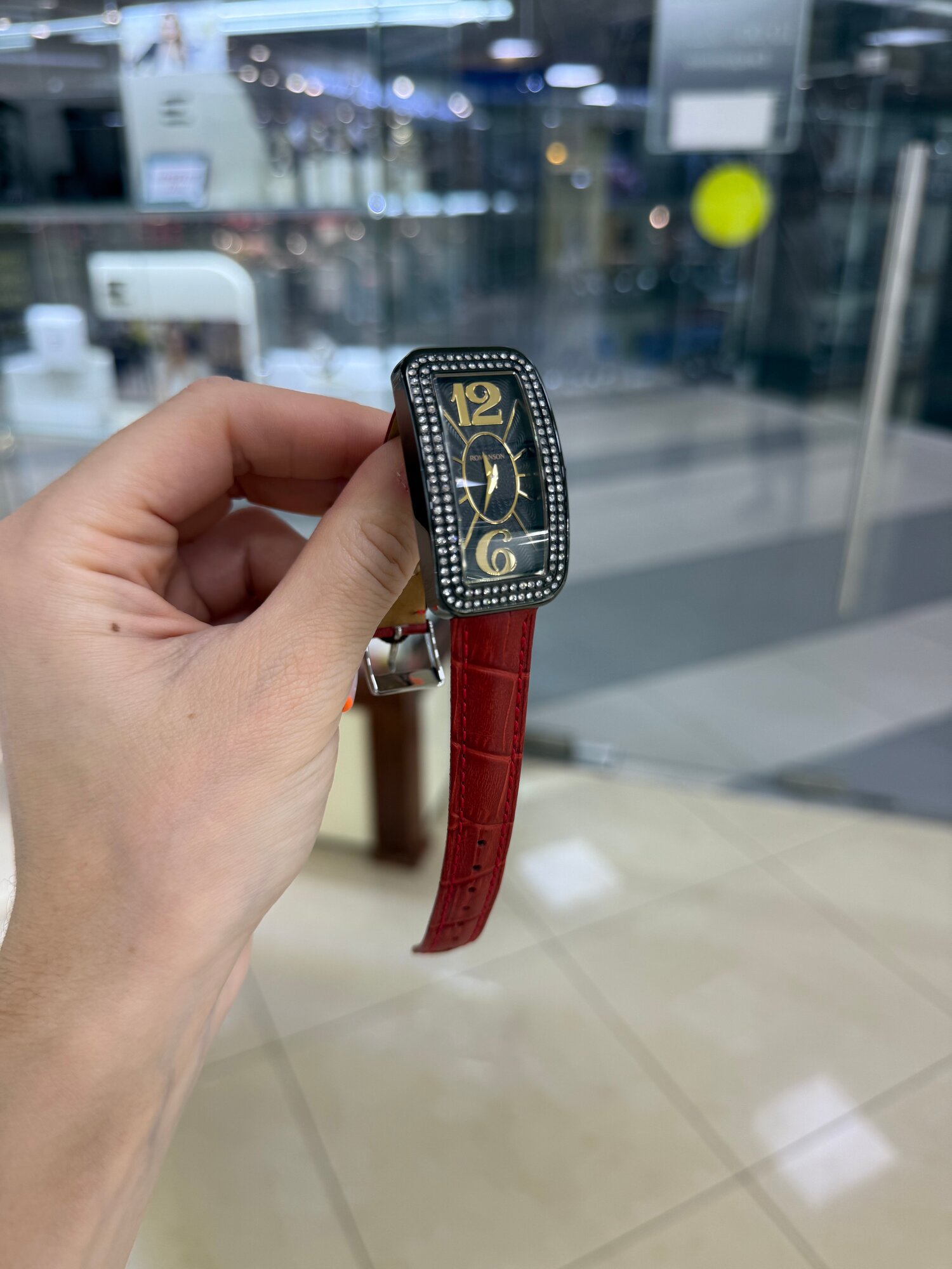 Наручные часы