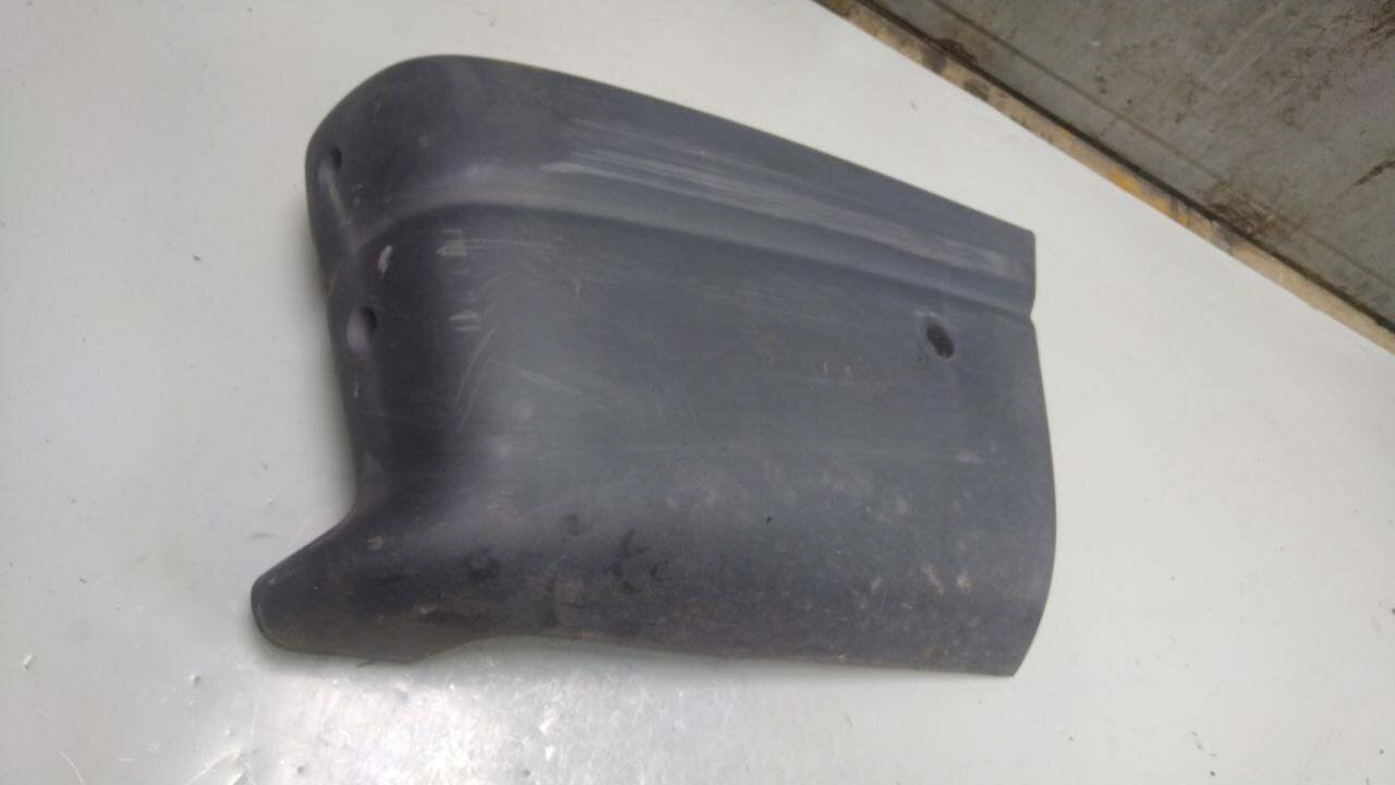 Клык бампера задний правый Renault Master 2 рест. 2007 7700352124