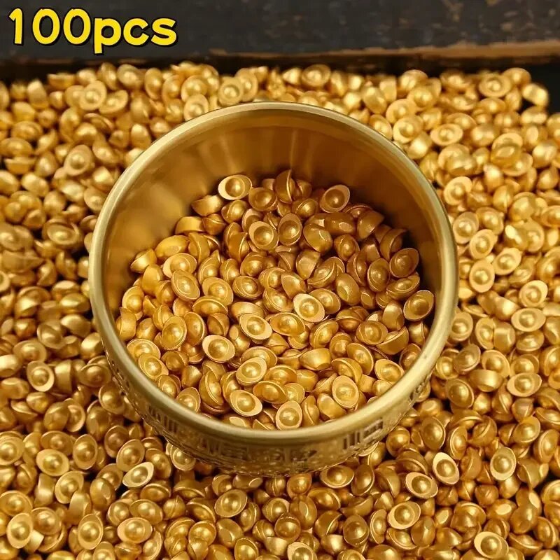 Миниатюрные золотые доллары и слитки из меди A