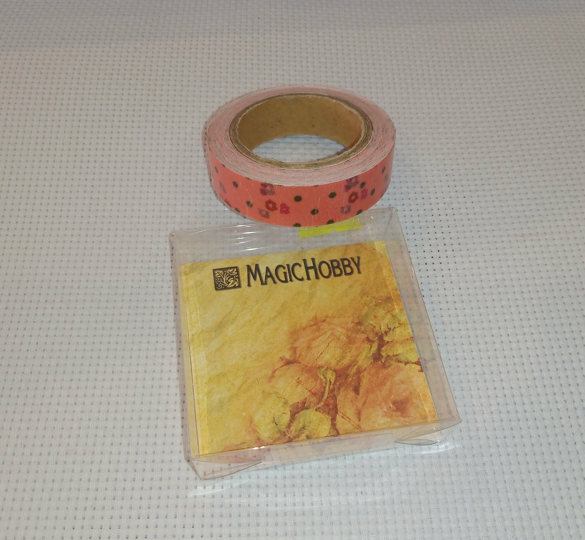 Ткань на клеевой основе (скотч) для творческих работ (1,5см)