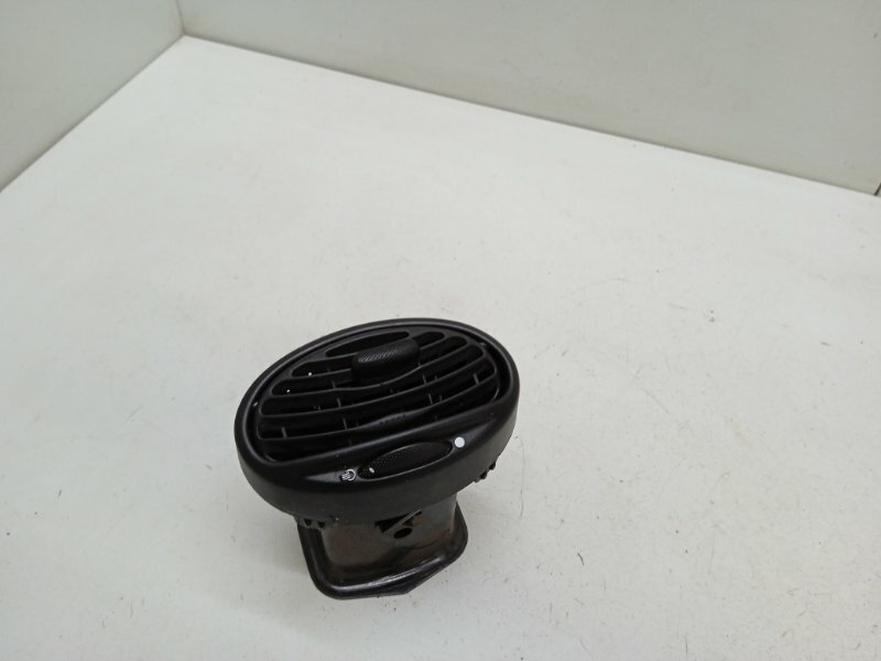 Б/У Форд Фокус 1 Дефлектор воздушный Ford Focus 2005 1, DFW 144599 FORD арт. 98AB19893BJW