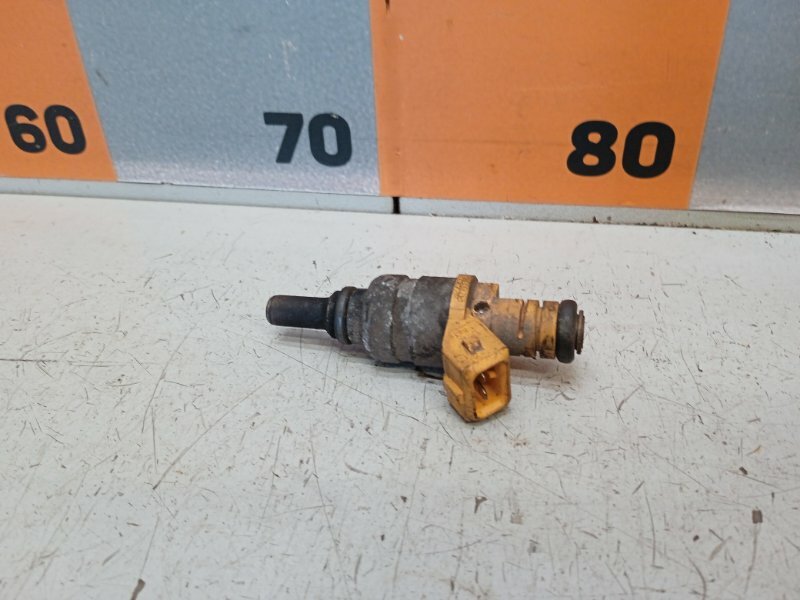 Б/У Киа Рио 1 Форсунка топливная Kia Rio 2004 1, DC 247234 Hyundai-KIA арт. 0K30E13250