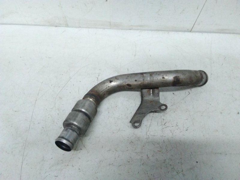 Б/У 1.8 дизель, Форд Фокус 2 Патрубок интеркулера Ford Focus 2008-2011 2, CB4, DA3 37530 FORD арт. 1480555