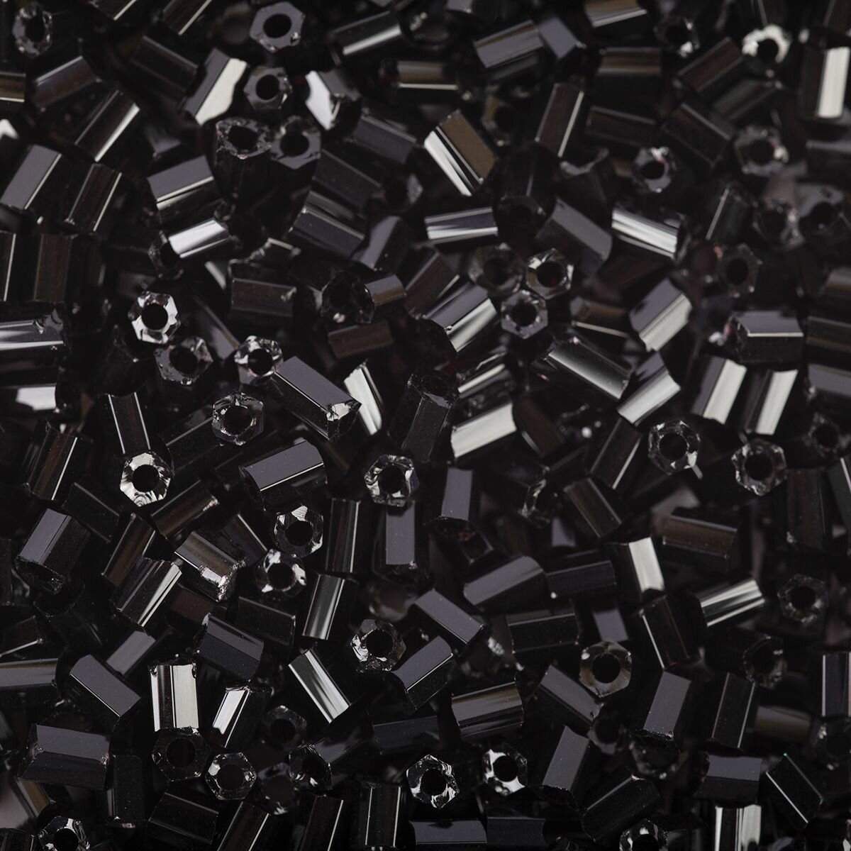 Бисер "Zlatka" рубка GC 10/0 (0021-0129) 10 шт 10 г №0049 черный