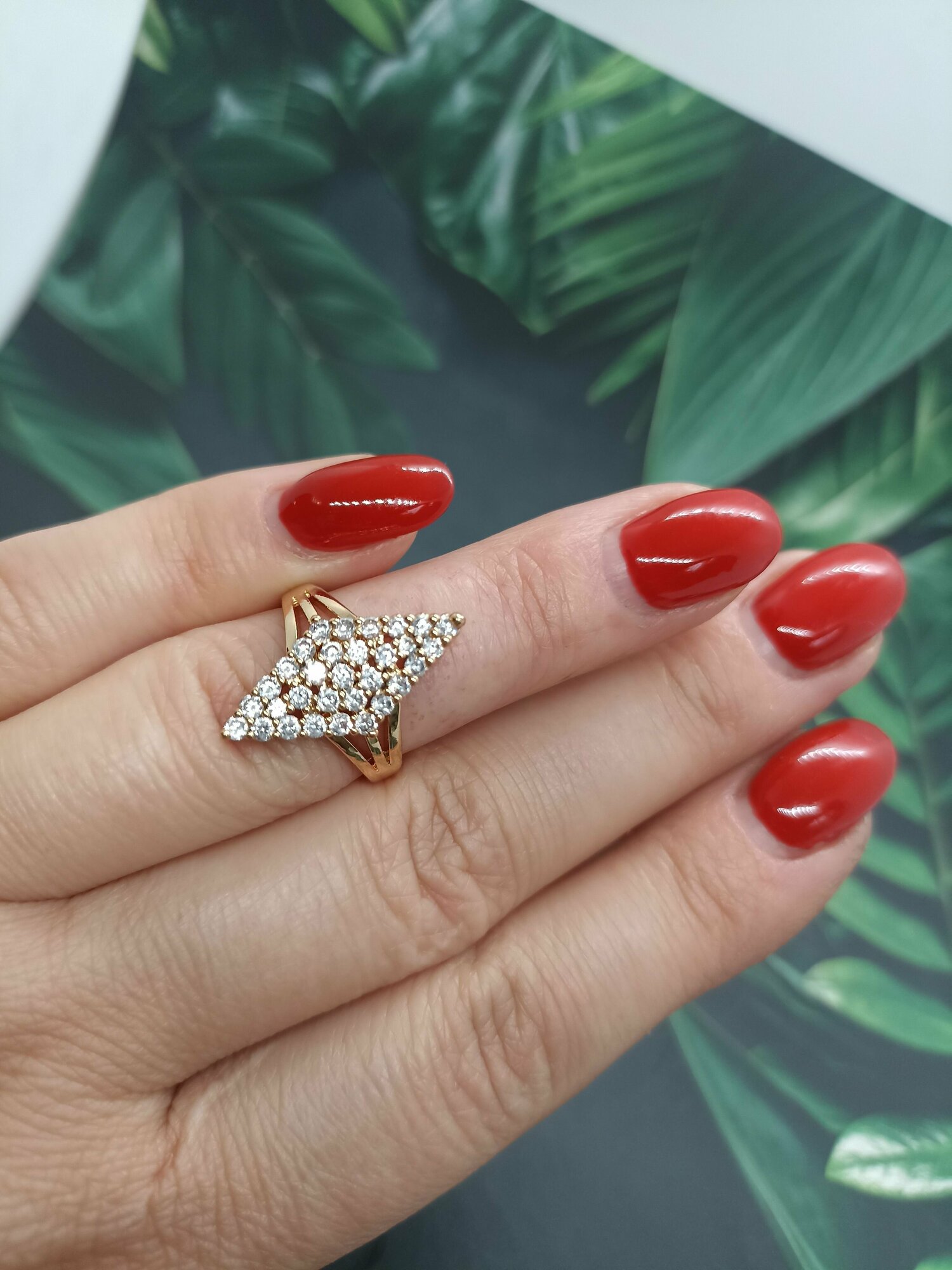 Кольцо, фианит, искусственный камень